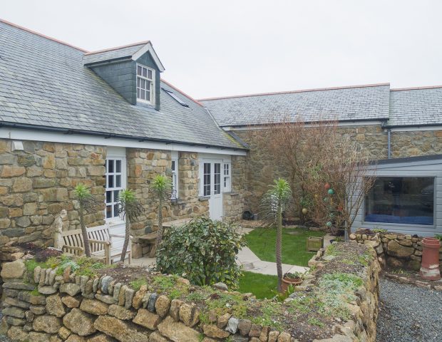 Wolf Rock Holiday Cottage - Holiday Cottages Cornwall