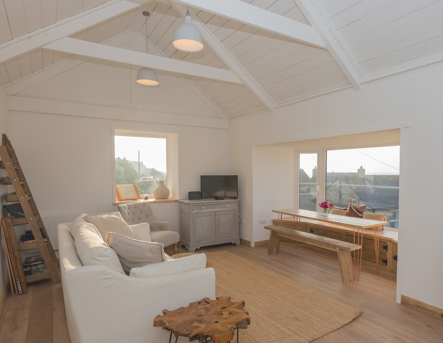 The Salt House Sennen Cove Lounge - Holiday Cottages Cornwall